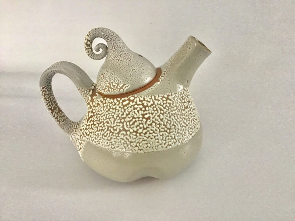 Ghita Levin Pottery | Sculptural and Functional Vessels